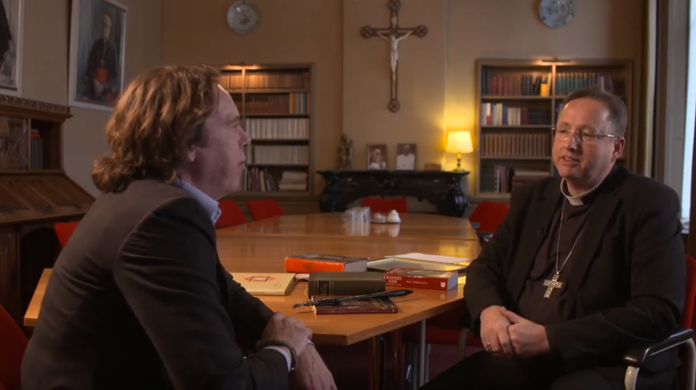 Video: in gesprek met hulpbisschop Herman Woorts | Katholieke Raad voor ...